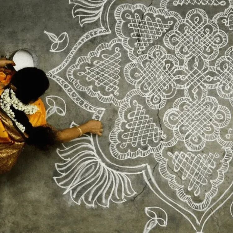 The Kolam: An Aesthetic Yet Mathematical Art Form | Rooftop